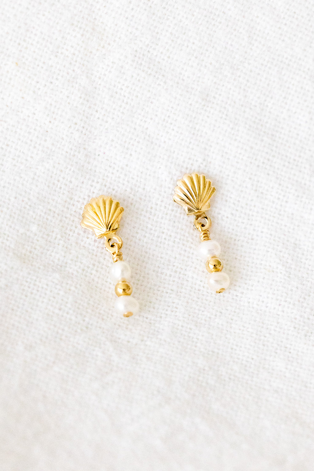 Pearly Shell Studs – Laine Honolulu